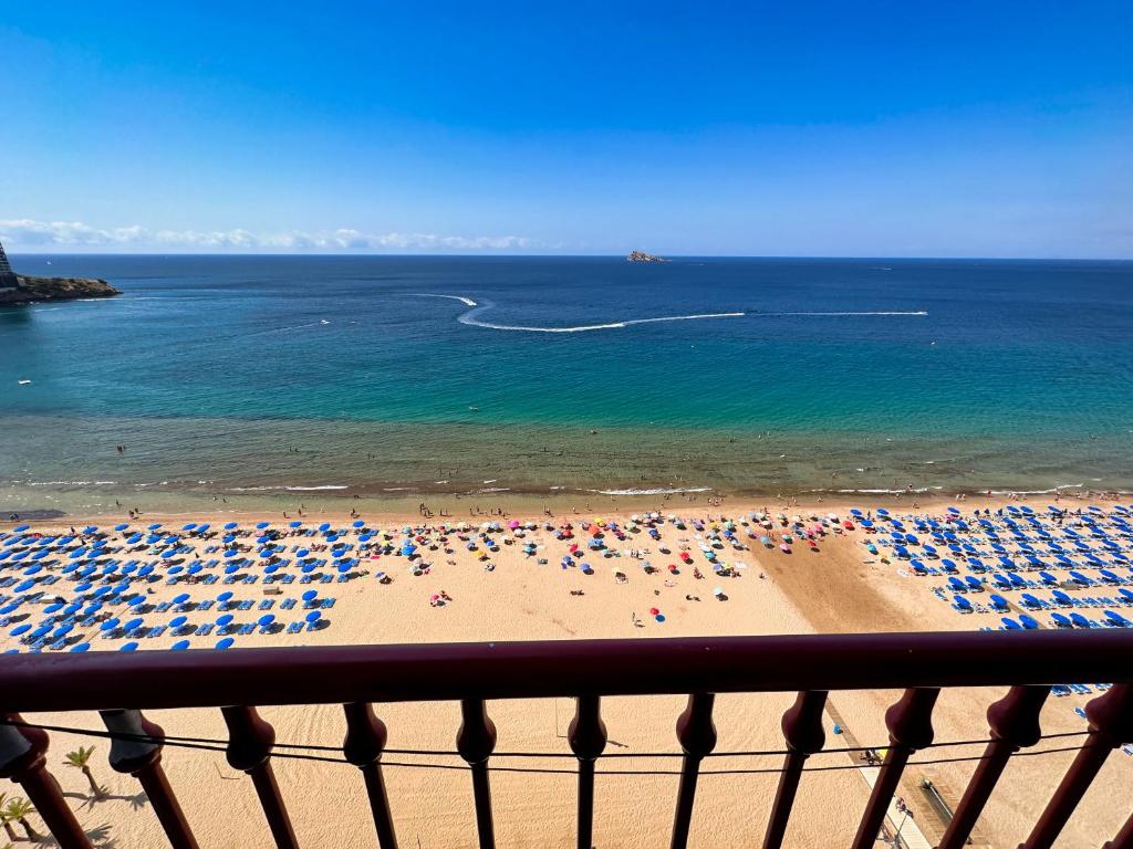 Primera 1ª línea Playa Levante Benidorm, Benidorm (precios actualizados ...