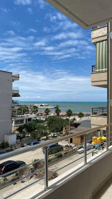 Sea view apartment Qerret, Golem (updated prices 2025)