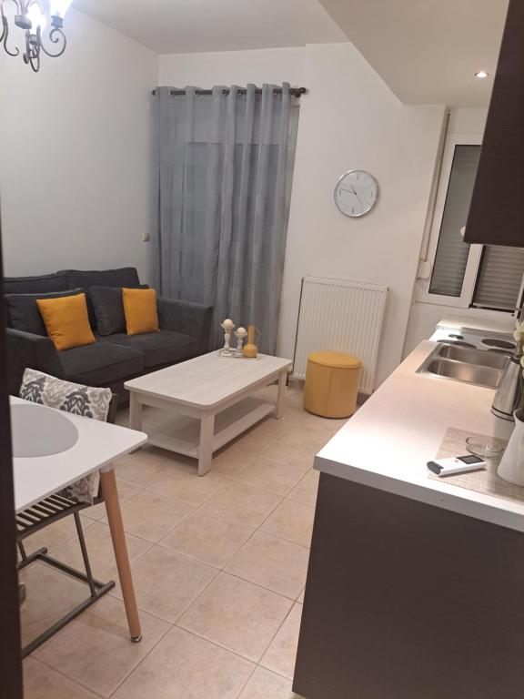 Angel Rooms, Yiofirákia (updated prices 2025)