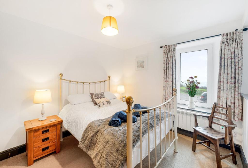 Journeys End with stunning Sea views from the Headland, Coverack ...