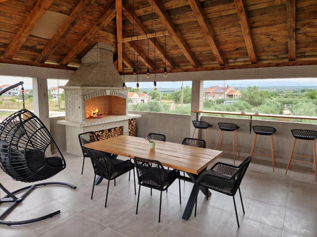 Momento, Prkos (updated prices 2025)