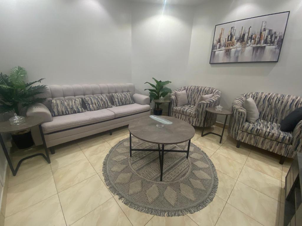 شقة مودرن فاخرة غرفة وصالة, Rijadas (atnaujintos 2024 m.kainos)