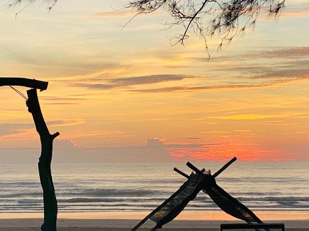 Pasir beach glamping resort, Bachok (updated prices 2025)