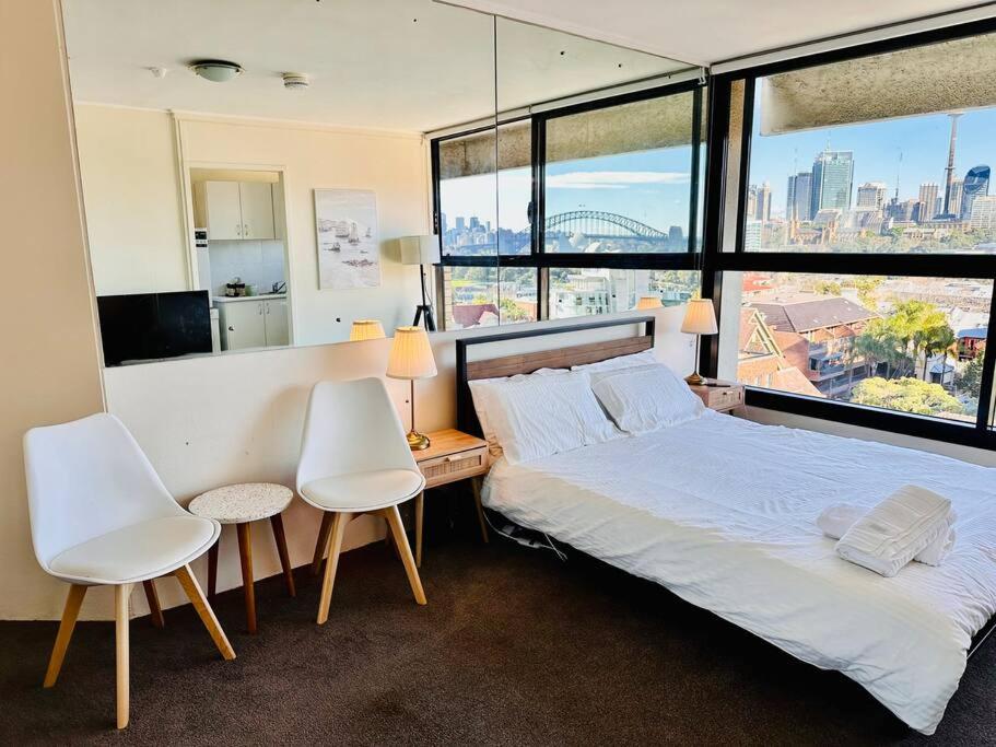 Chic studio with stunning views, Sydney (updated prices 2026)