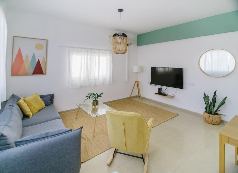 Amazing Duplex with balcony and MAMAD, Tel Aviv (preços atualizados ...