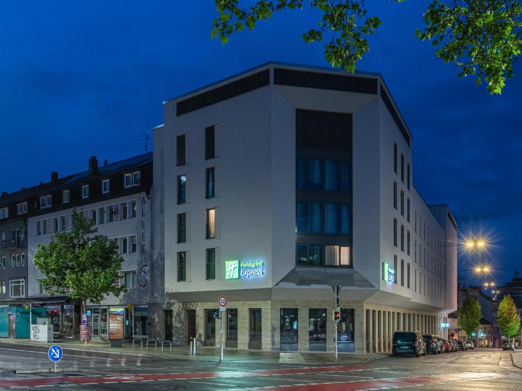 Holiday Inn Express Heilbronn by IHG, Heilbronn (aktualisierte Preise ...