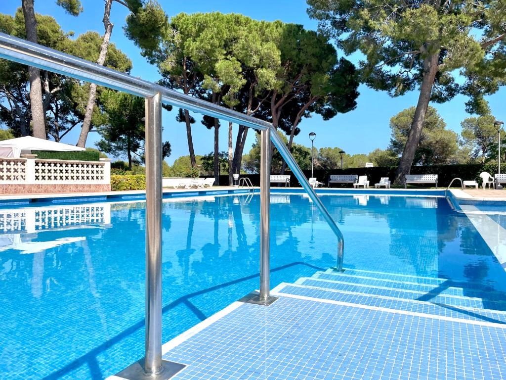 FX1875 Salou, Salou (updated prices 2026)
