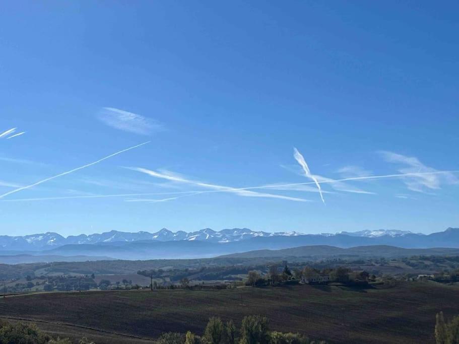 Maison à la campagne vu sur Pyrénées avec jardin, Montégut-Bourjac ...