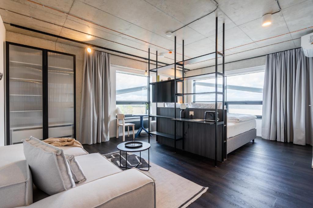 HONEST Ricany, Ricany (updated prices 2026)