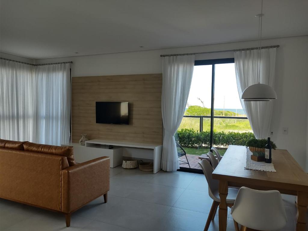 Pousada Praia do Ervino - Beach Owl Residence Casa 1, São Francisco do ...