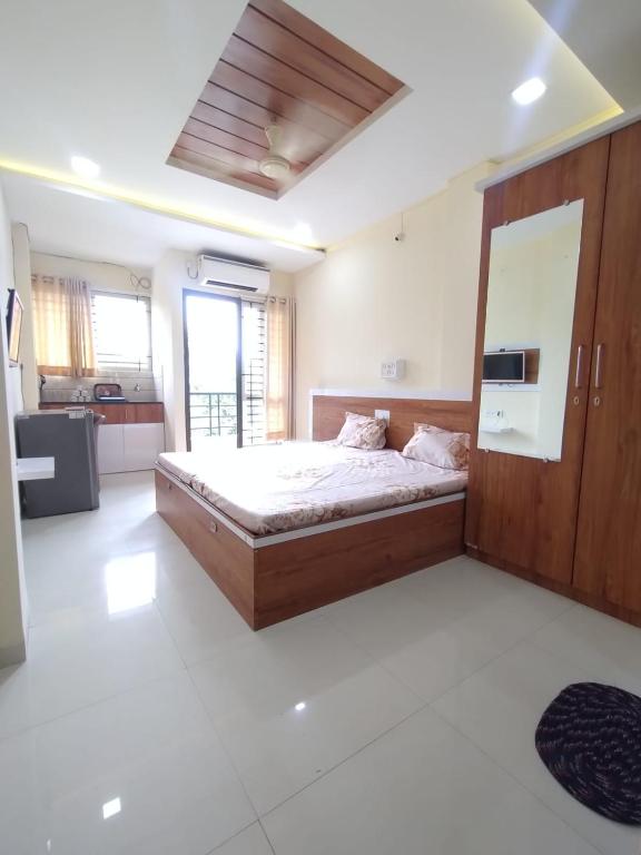 Independent Park facing Studio Flat, Indore (updated prices 2025)