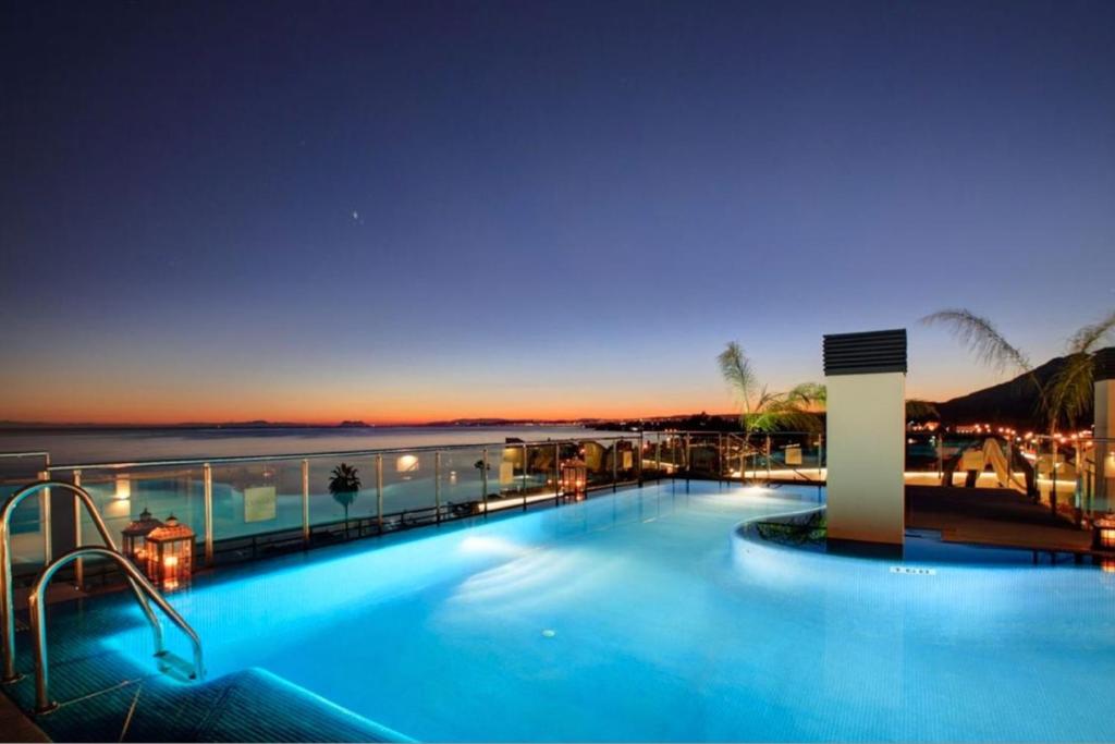 Penthouse Sea view 3Bed Cosmo Beach, Estepona (precios actualizados 2025)