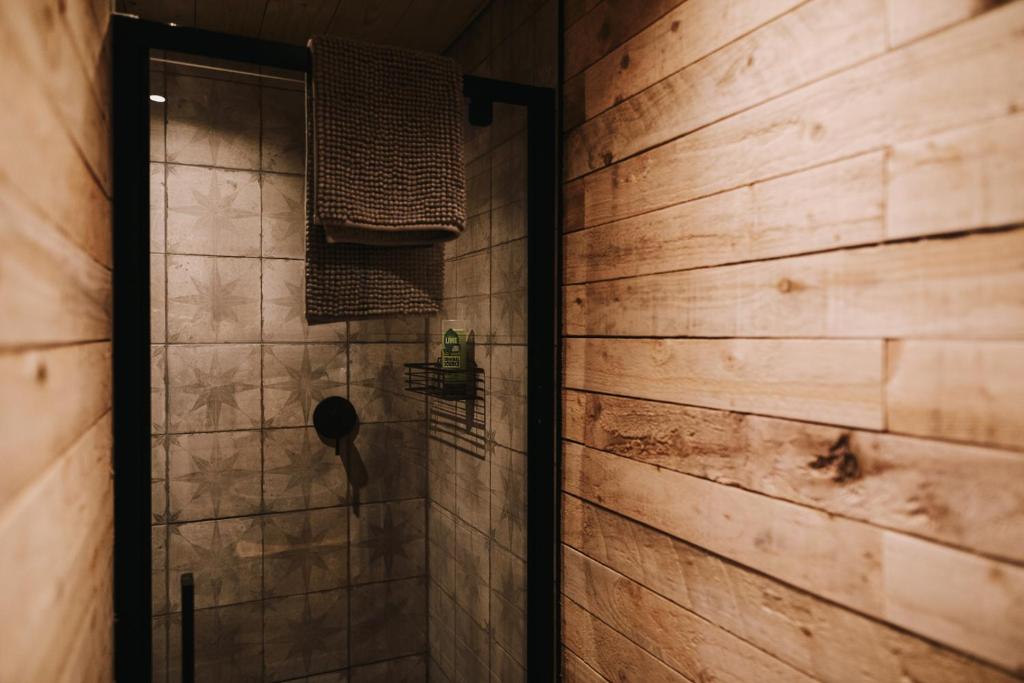 Honeywood Farm Cabins, Woodham Ferrers (updated prices 2024)