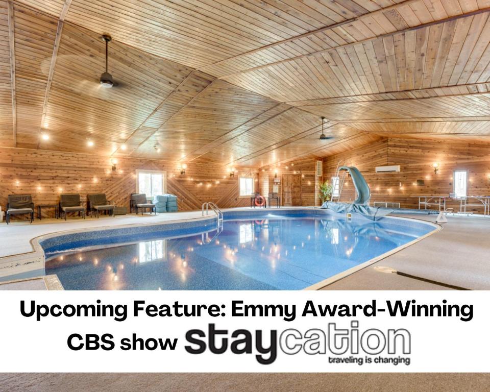 Epic Indoor Pool w/slide & hot tub close to beach, Bridgman (updated ...
