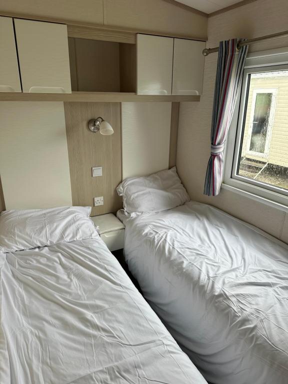 VM Static caravan, Talacre (updated prices 2024)