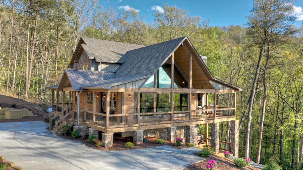Mountain Echoes - Mountain View Fire Pit Hot Tub, Blue Ridge (updated ...