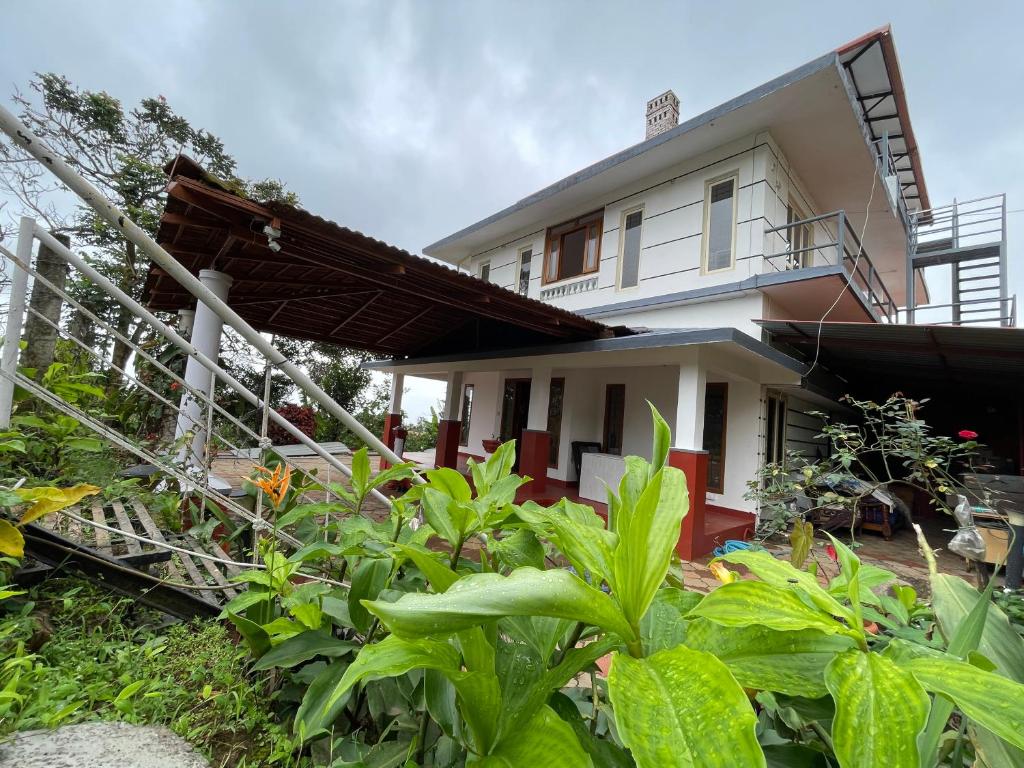 ABODE Backpacker's Hostel, Madikeri (updated prices 2026)