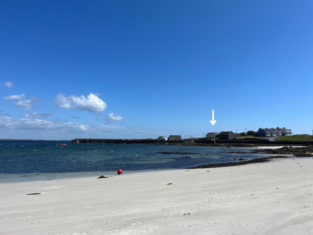 Pier View House, Ballyconneely (updated prices 2025)