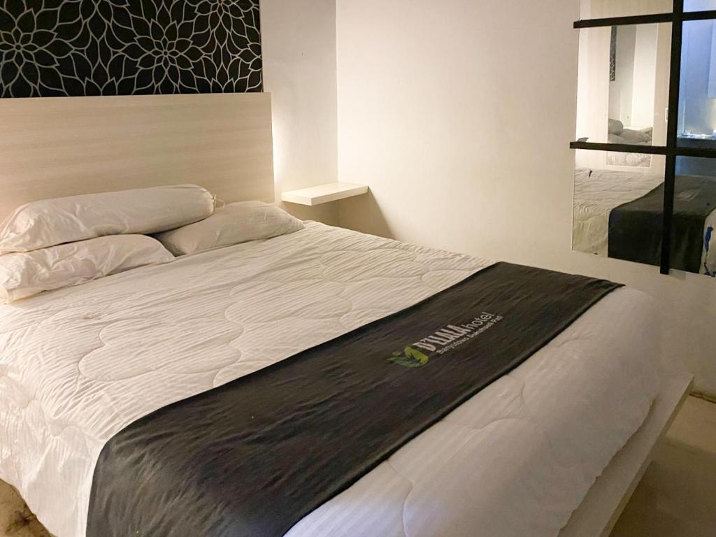 RedDoorz near Pantai Idola Banyutowo Hotel D'LLALA, Dukuhseti (updated ...