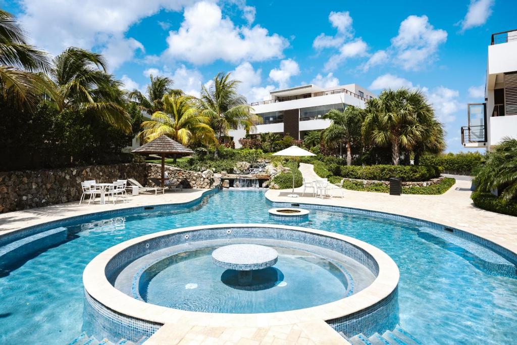 Jan Sofat LUX - 2 swimming pools - 2 bedroom Apartment Mariposa ...