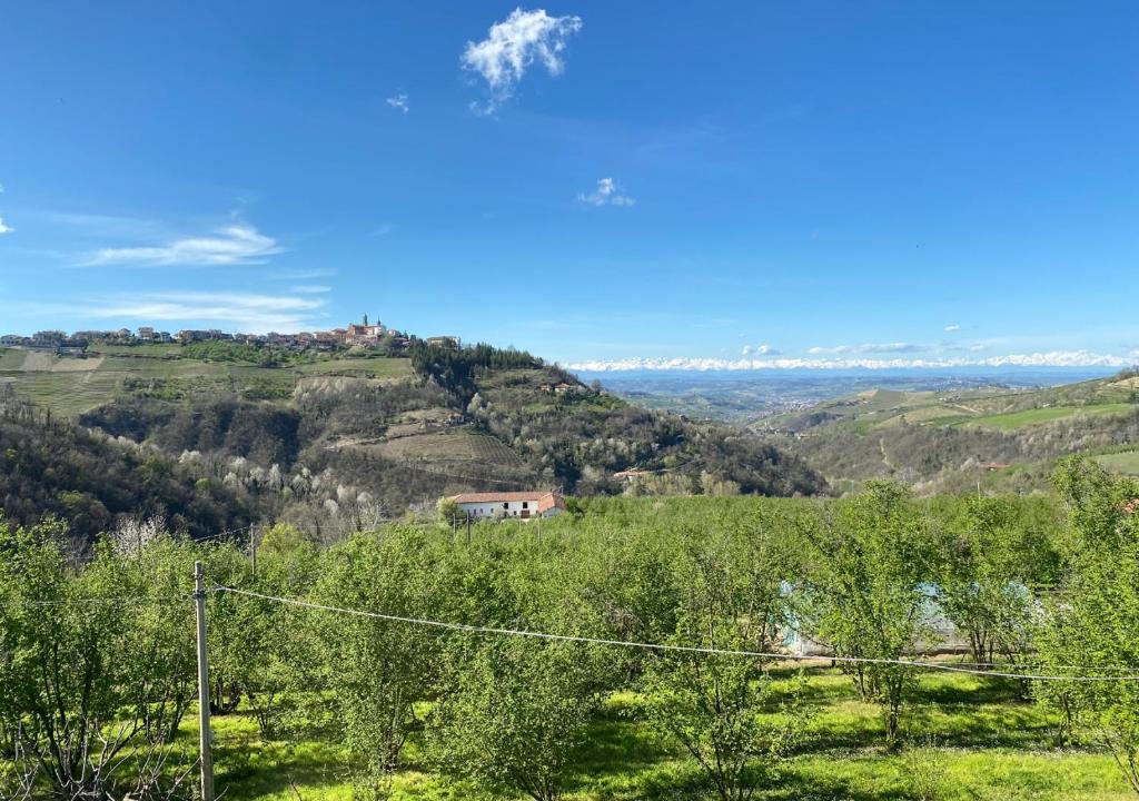 Ca'd Felice - Villa nella natura con vista Langhe, Rodello (updated ...