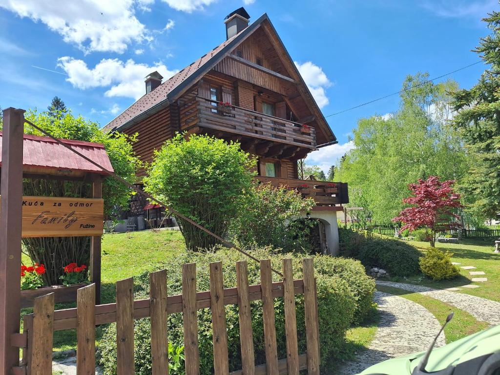 Kuća za odmor Family Fužine, Fužine (updated prices 2026)