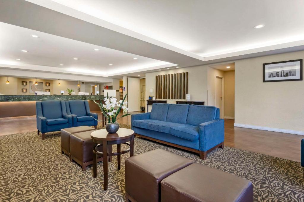 Comfort Inn & Suites Sea-Tac Airport, SeaTac (updated prices 2025)