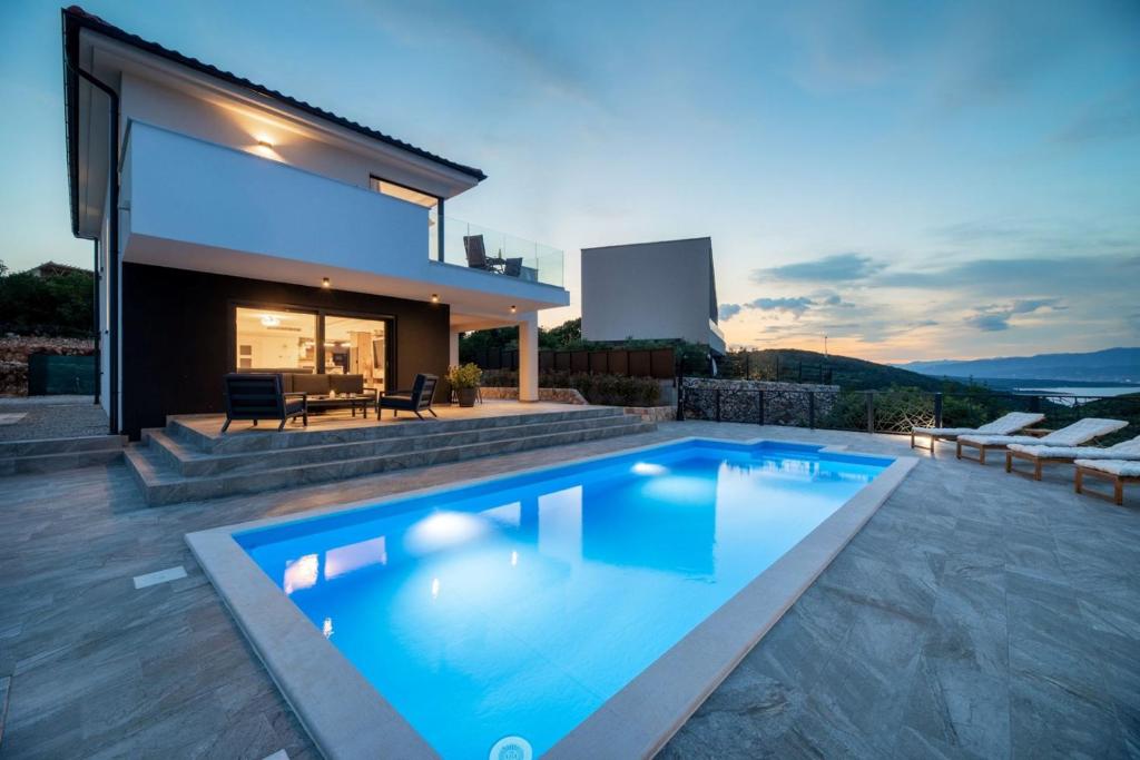 Villa Volare with Stunning Views, Vrbnik (precios actualizados 2025)