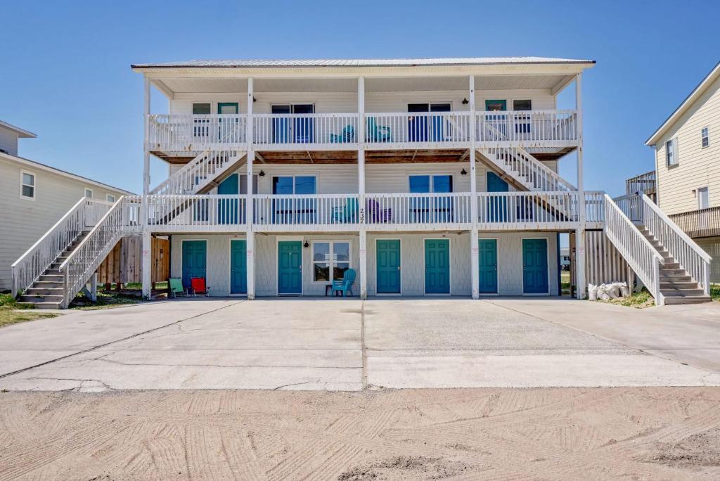 237 Seashore Drive - B by Carolina Stays, North Topsail Beach (updated ...