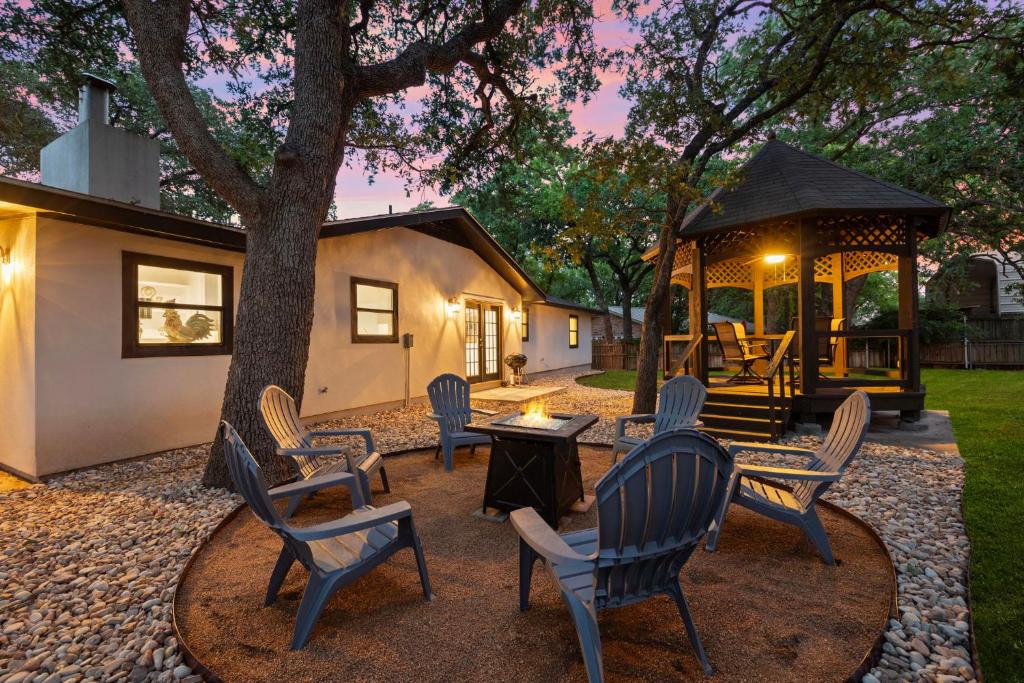 The 309 Retreat - Hot Tub & Fire Pit, Fredericksburg (updated prices 2024)