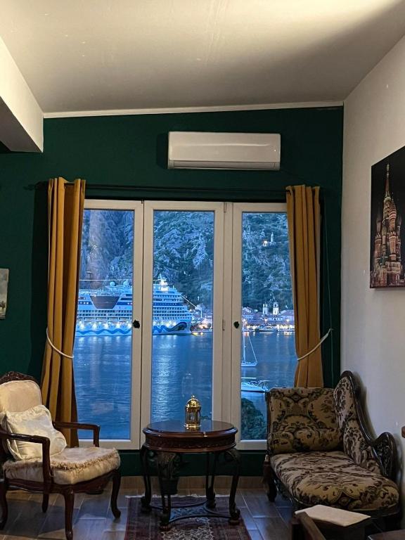 Asija, Kotor (updated prices 2025)