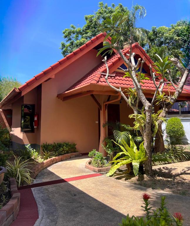 The Pace Phuket Boutique Resort, Rawai Beach (updated prices 2026)