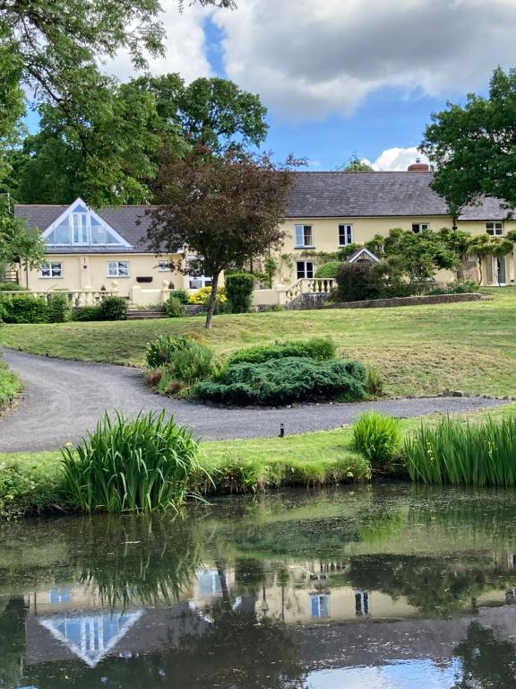 The Old Dairy With Indoor Pool In Devon, Broadwoodkelly (updated prices ...