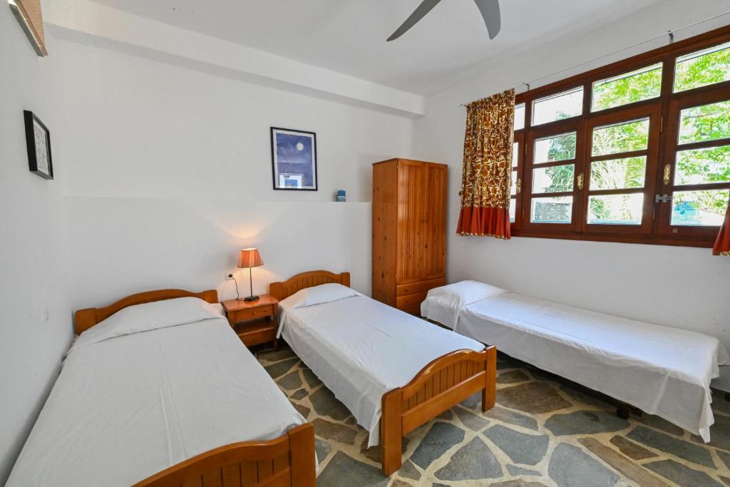 Studio Central Batsi, Batsi (updated prices 2026)