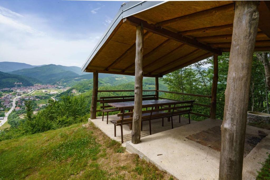 Oaza Mira - Sakina Pecina, Fojnica (updated prices 2025)