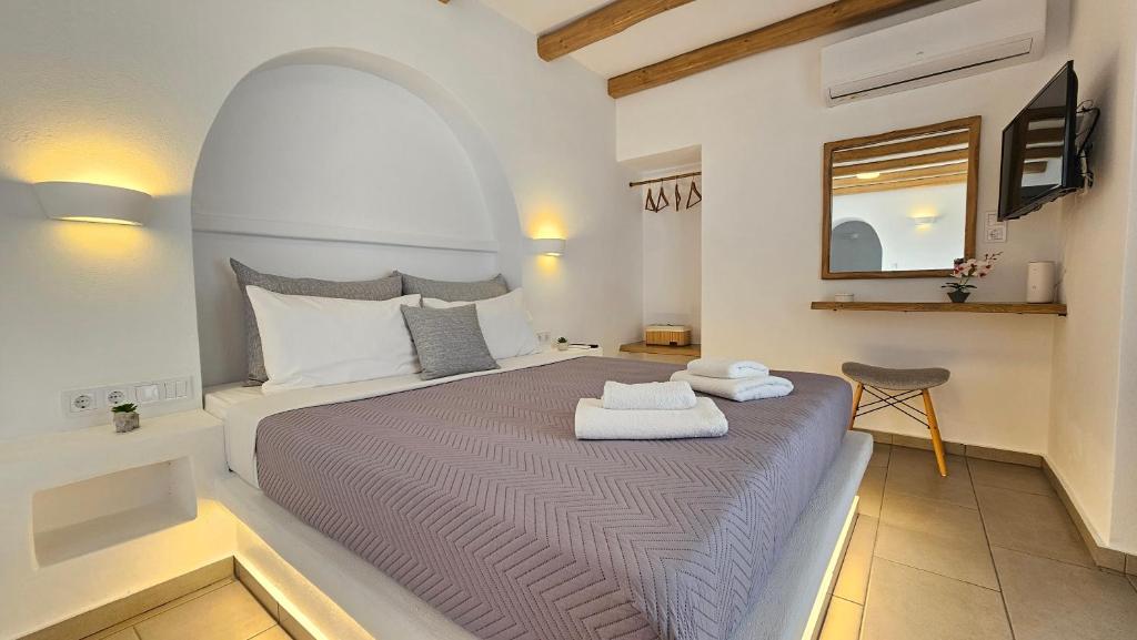 Polychronis Private Suite, Pollonia (updated prices 2026)