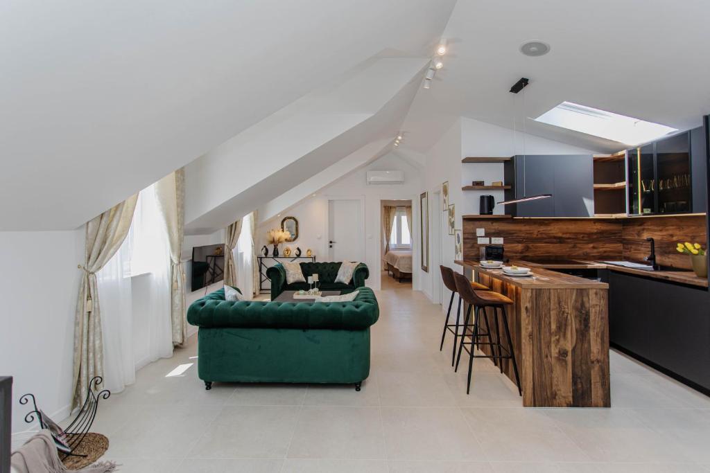 Monfrina 3 luxury apt in the Old Town near beach, Split (updated prices ...