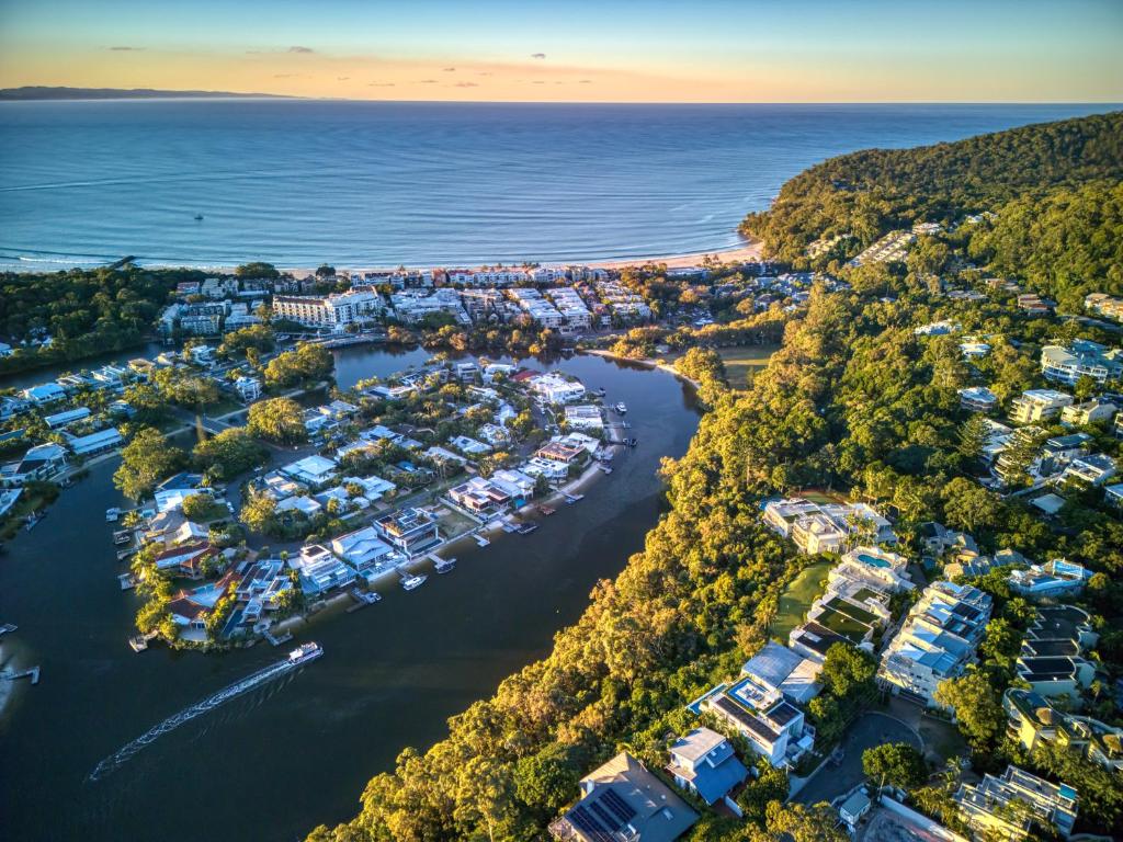 Noosa Crest Resort, Noosa Heads (updated prices 2025)