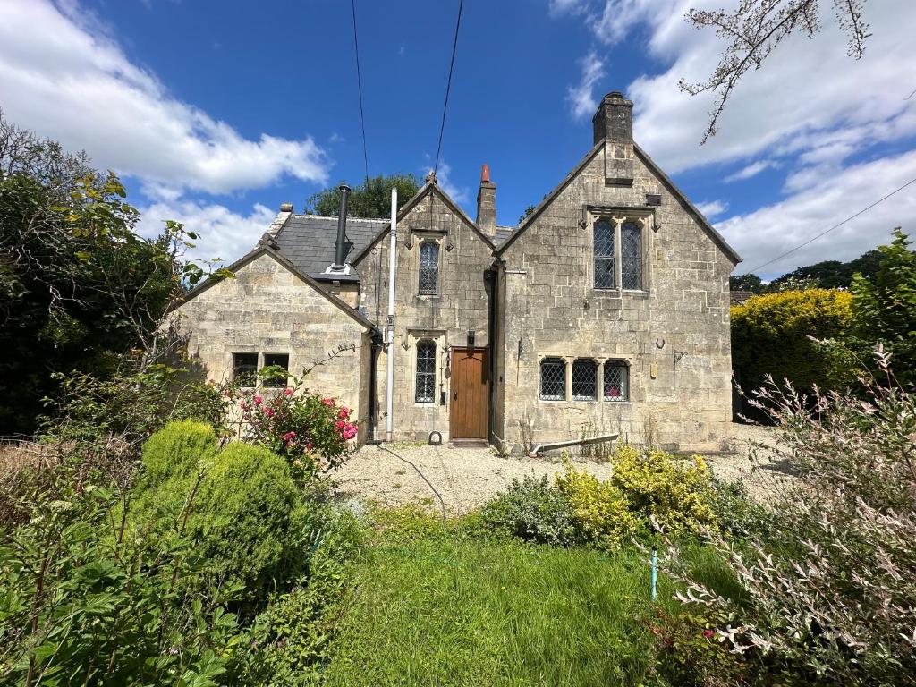 Trowbridge Lodge, Trowbridge (updated prices 2025)