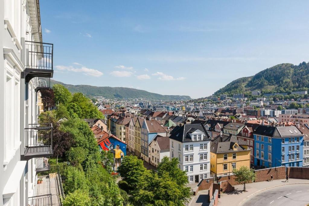 Modern Apartment with Panoramic View in Central Bergen, Bergen (updated ...