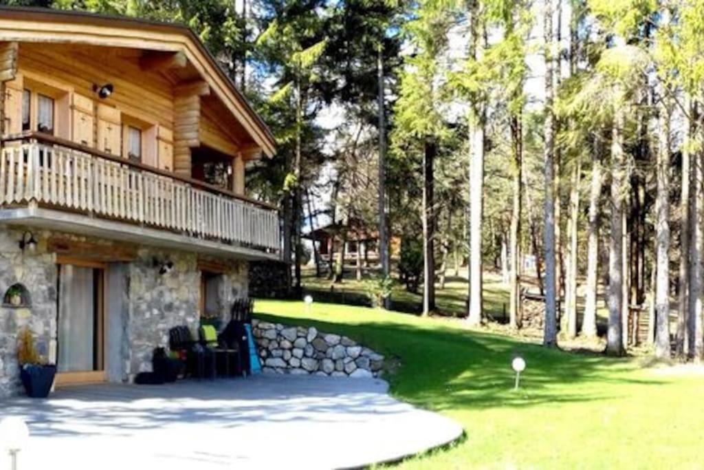 Chalet LES CLARINES, Bluffy (updated prices 2026)