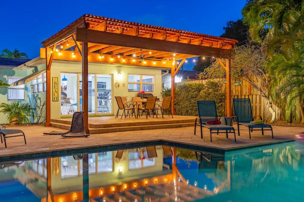 Beachside Bliss Lush Private Pool, Bbq, King Bed, Dania Beach – Updated ...