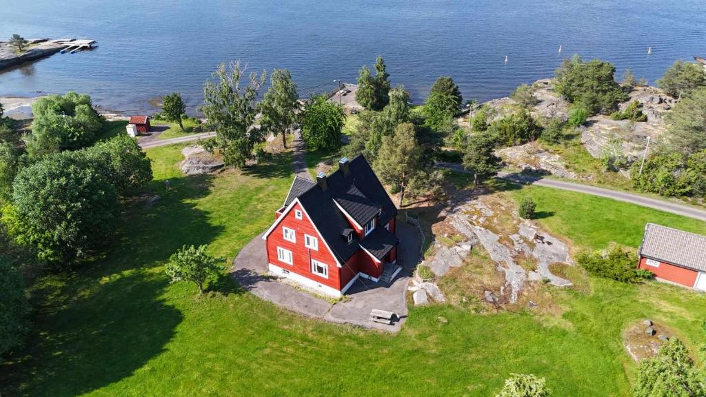 Beach villa 4 soverom, Nord Måkerøy (updated prices 2026)