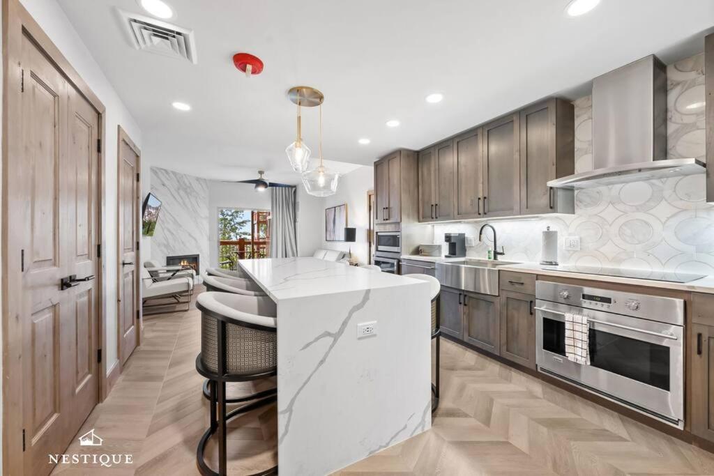 Posh Piste at The Westgate Resort in Canyons Village Ski-In Ski-Out ...