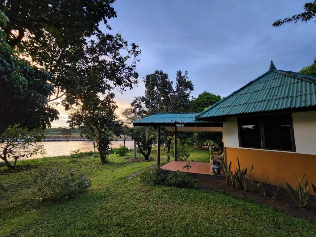 Holiday Resort Rimping, Ban Nong Khong (precios actualizados 2026)