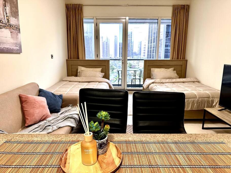 Cozy Modern Studio !, Dubai (updated prices 2025)