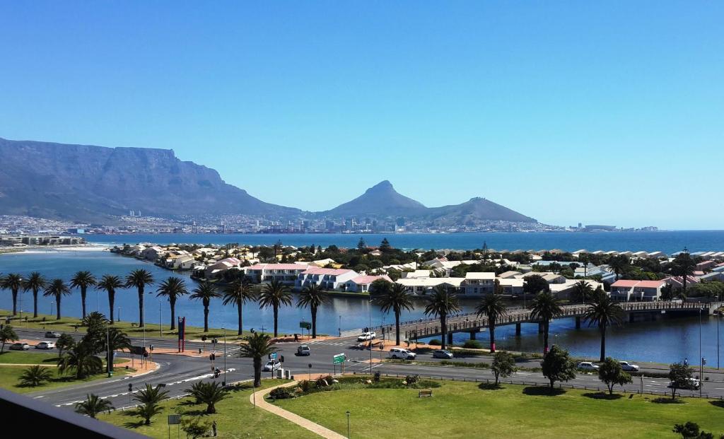 Apartment Island Views, Cape Town (updated prices 2026)