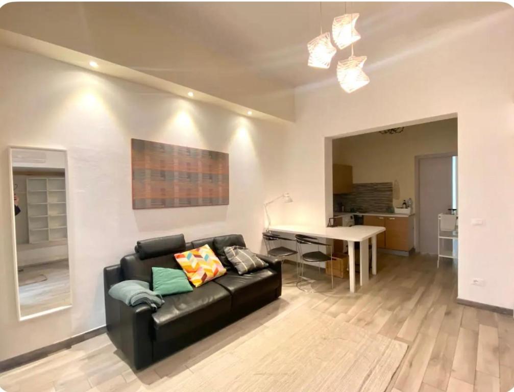 Cosy Modern flat private patio, Florence (updated prices 2026)