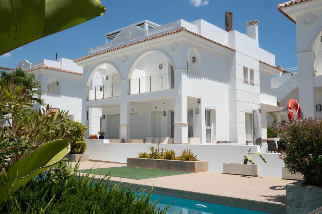 Helgafell Superior Duplex, Ciudad Quesada (updated prices 2025)