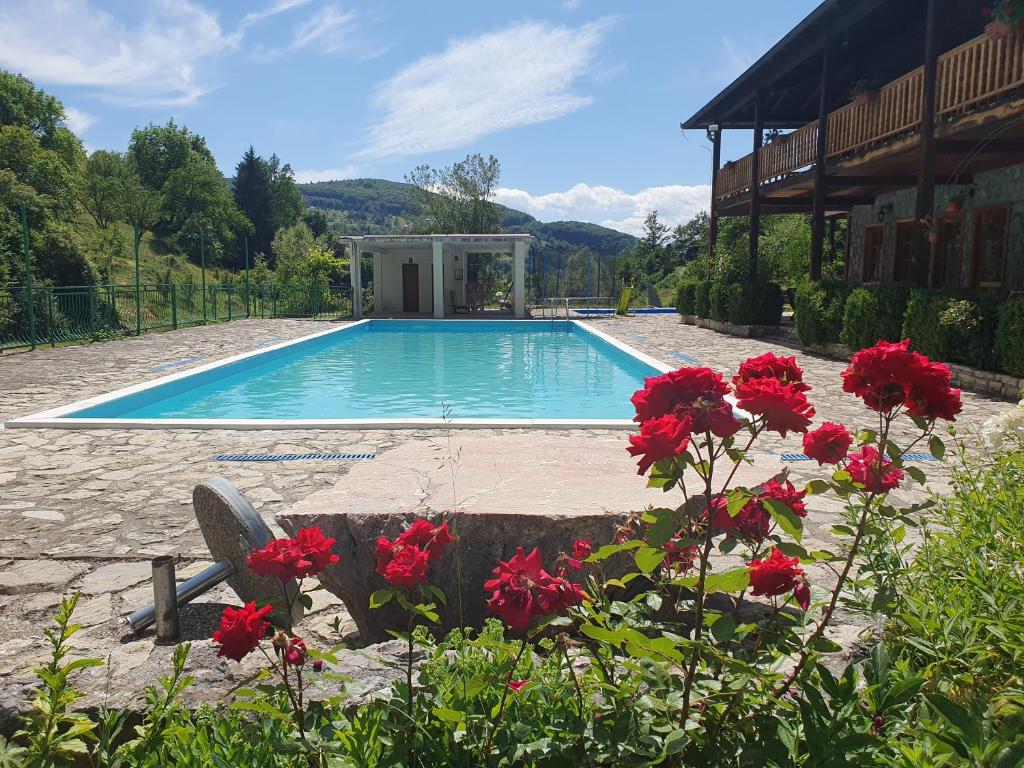 Etno Selo VRELO & Camping, Berane (ažurirane cene za 2025. godinu)